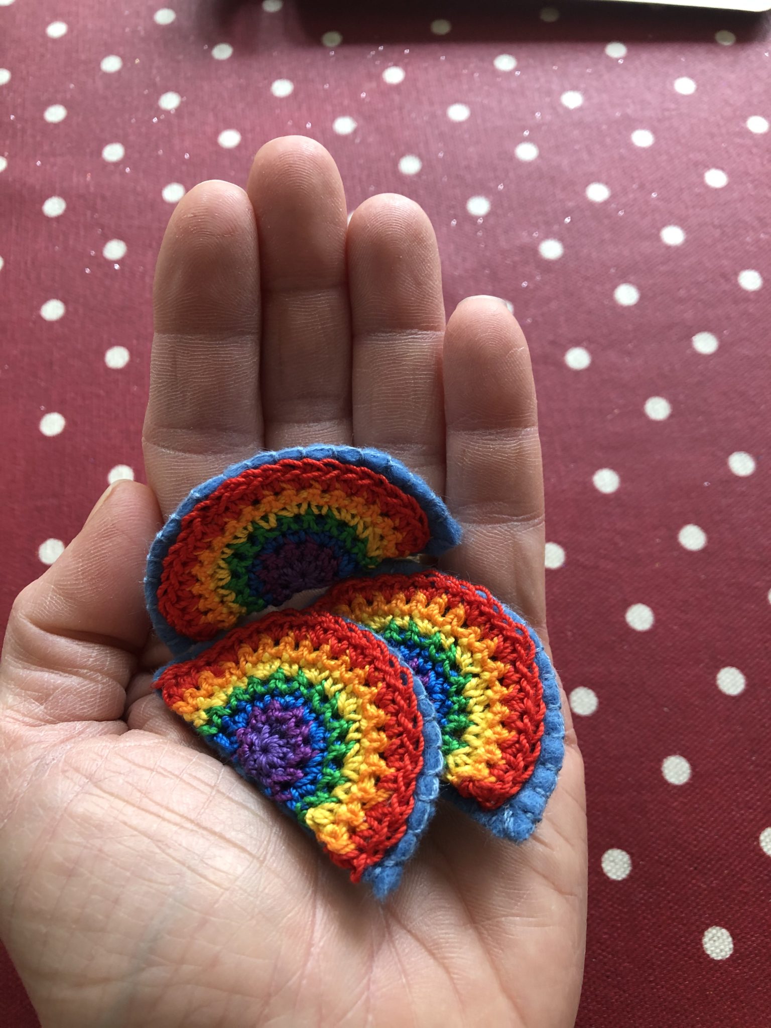 I can wear a rainbow. – Every Stitch